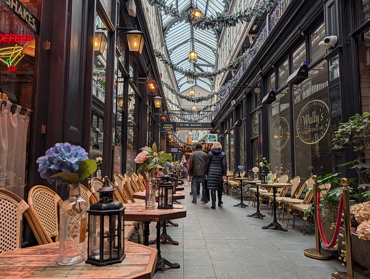 In photos: pubs, rugby, night scenes and fog – Cardiff at the end of ...