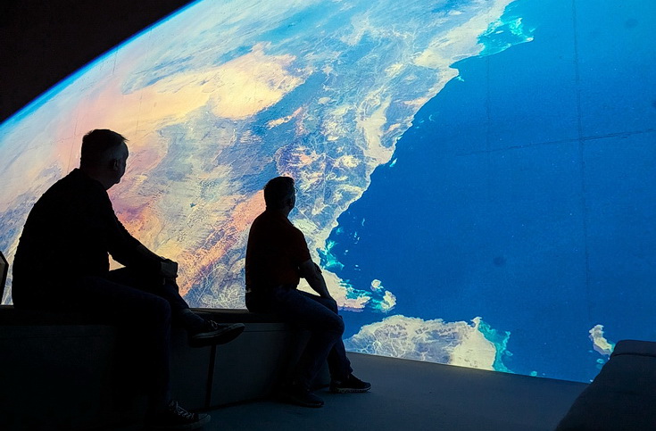 Moonwalkers – an immersive ride into the wonders of the Apollo space ...