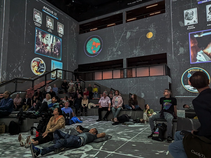 Moonwalkers – an immersive ride into the wonders of the Apollo space ...