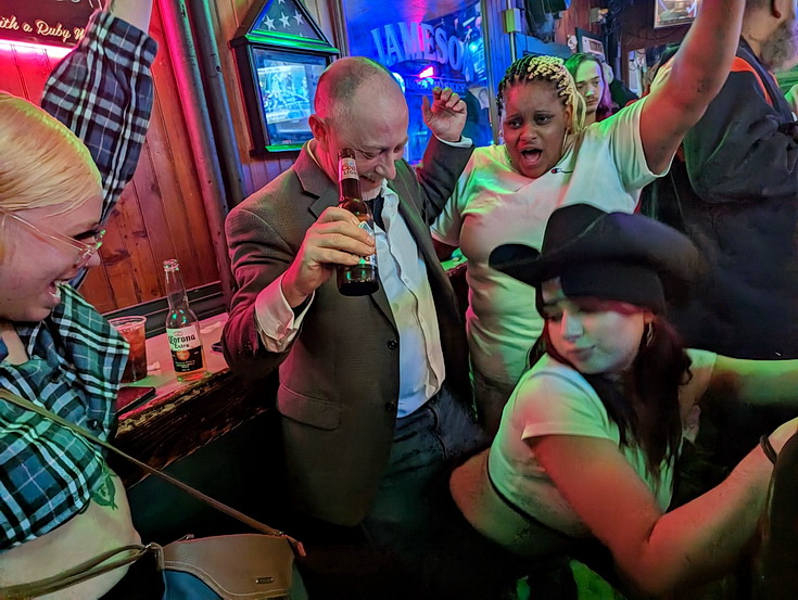 Great Dive Bars in Lancaster, Pennsylvania: Brendee’s Irish Bar and ...