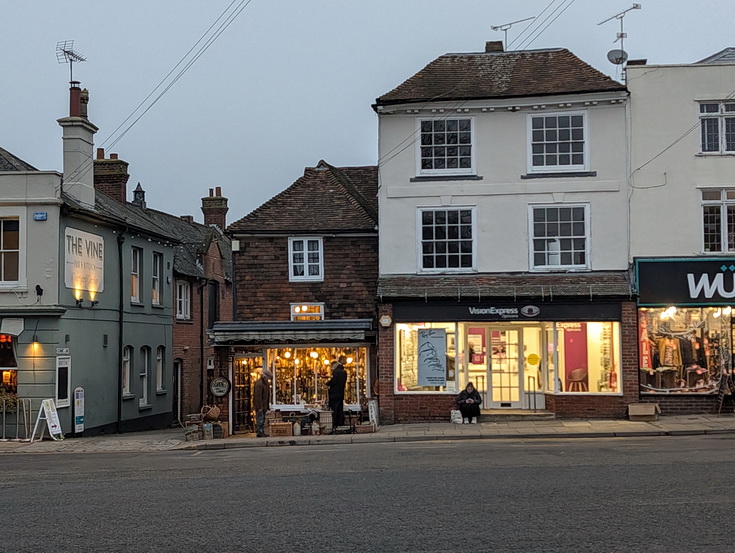 Tenterden in twilight – 25 evening photos of a picturesque Kent town