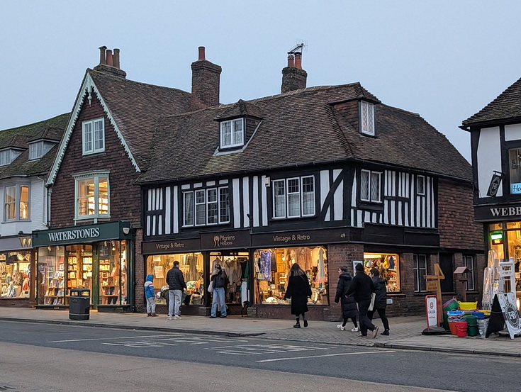 Tenterden in twilight – 25 evening photos of a picturesque Kent town