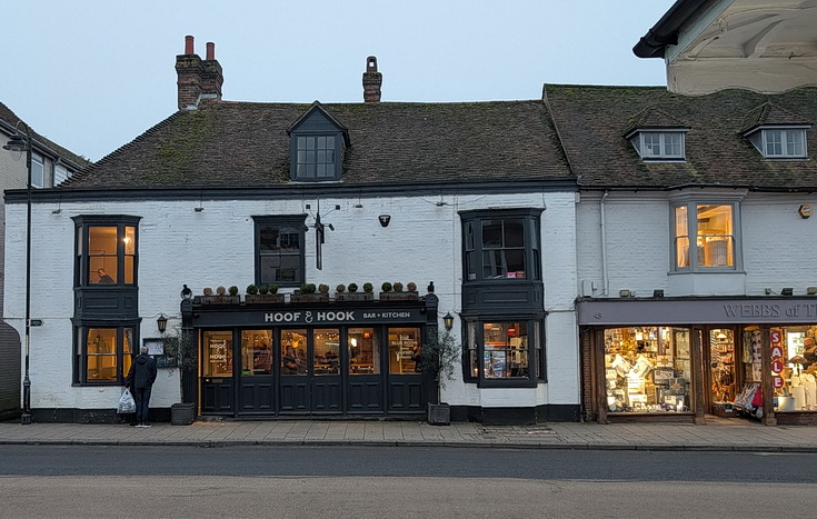 Tenterden in twilight – 25 evening photos of a picturesque Kent town
