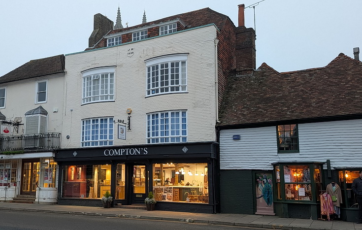 Tenterden in twilight – 25 evening photos of a picturesque Kent town